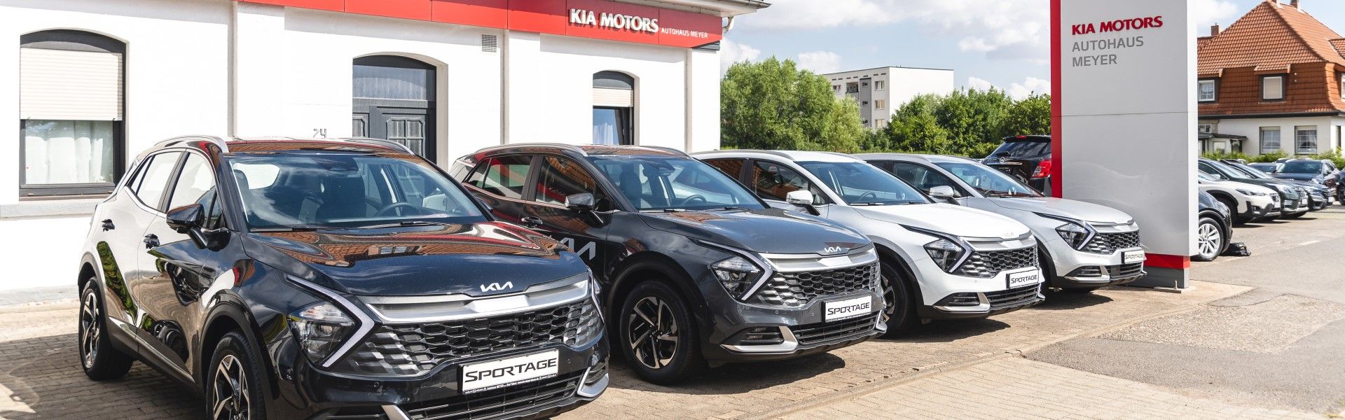 Kia-Fahrzeuge beim Autohaus Meyer in Bad Tabarz.